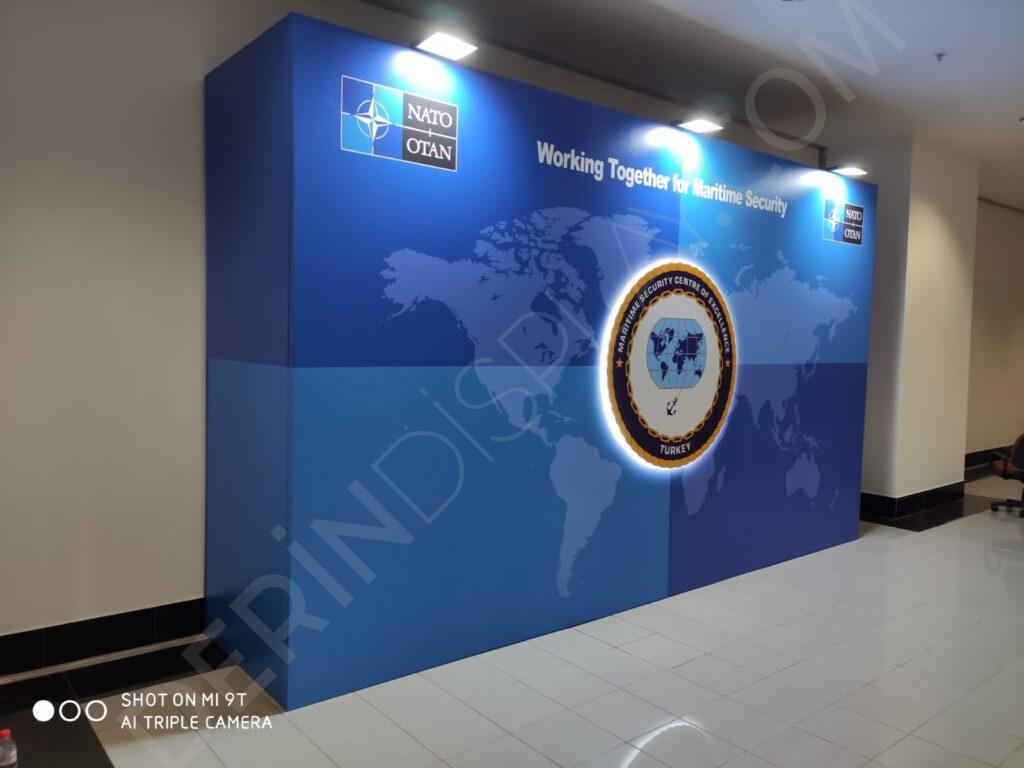 Backdrop Totem Stand 90x230 cm - 0212 289 79 13 -Derin Display Reklam